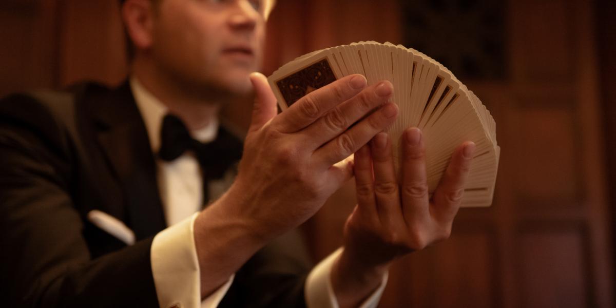Chicago Private Magic Shows | The Magic Parlour